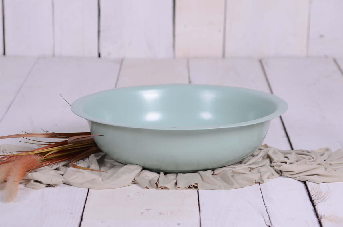 Green small plain tub